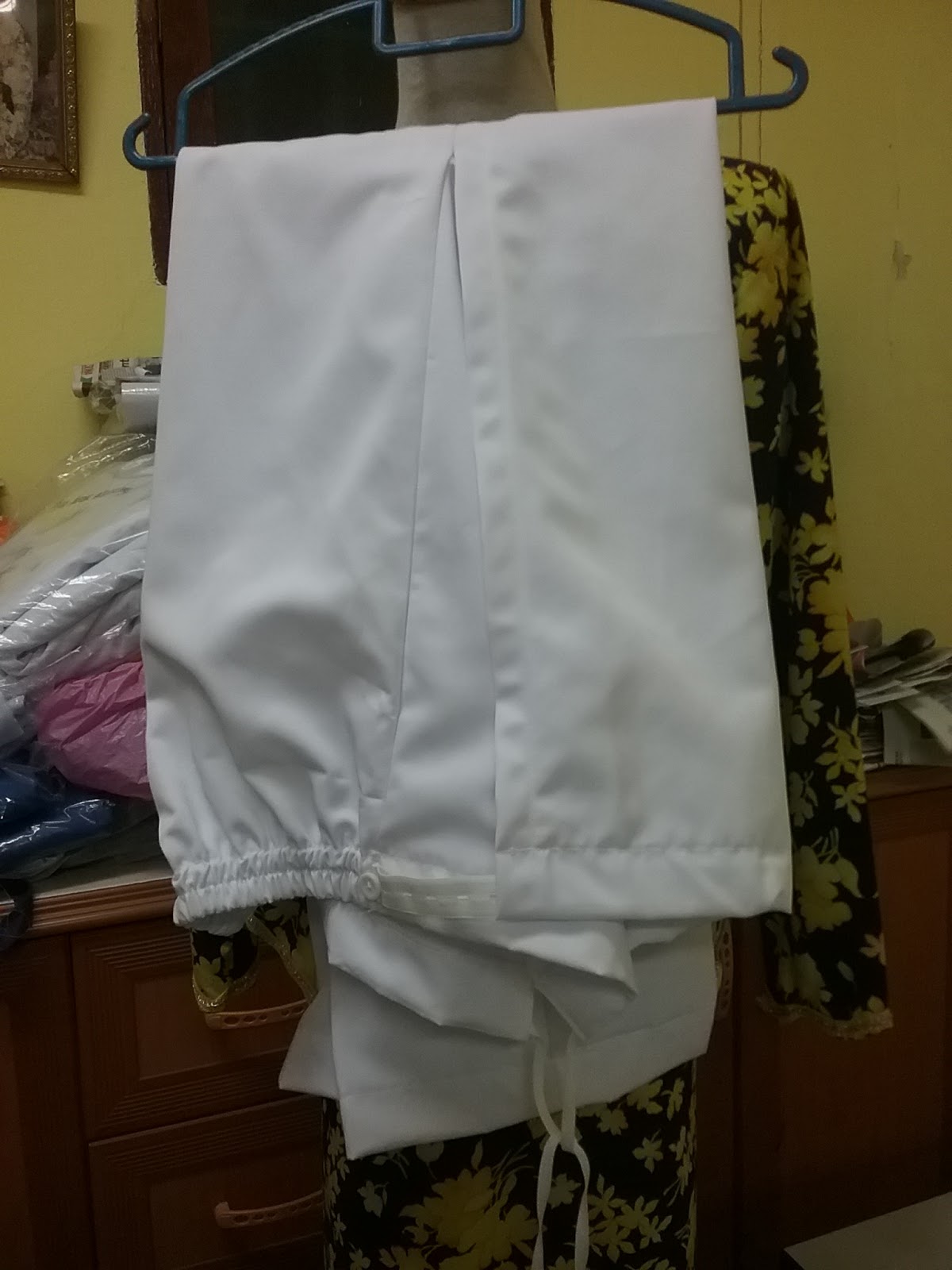 Kedai Jahit Normie: Uniform Nurse Maternity untuk KKM