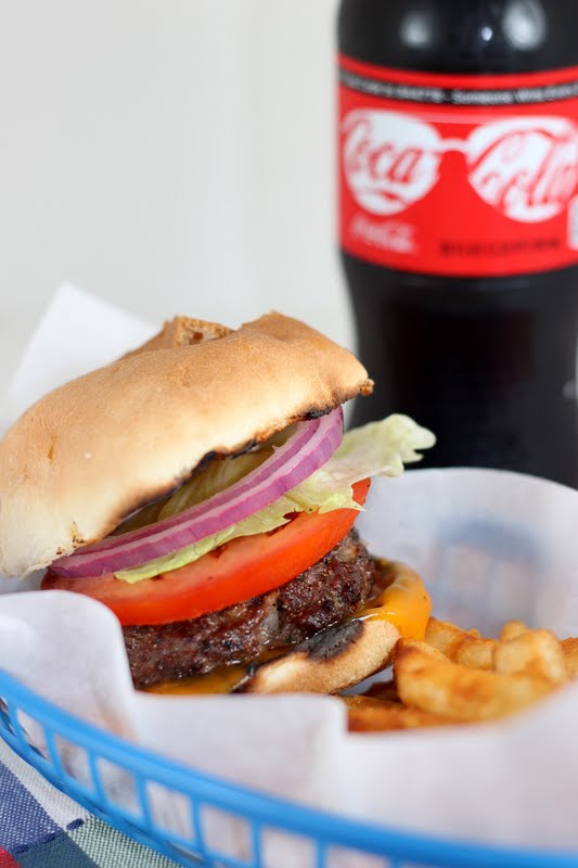 Dalia's Delights: The Perfect Cheeseburger