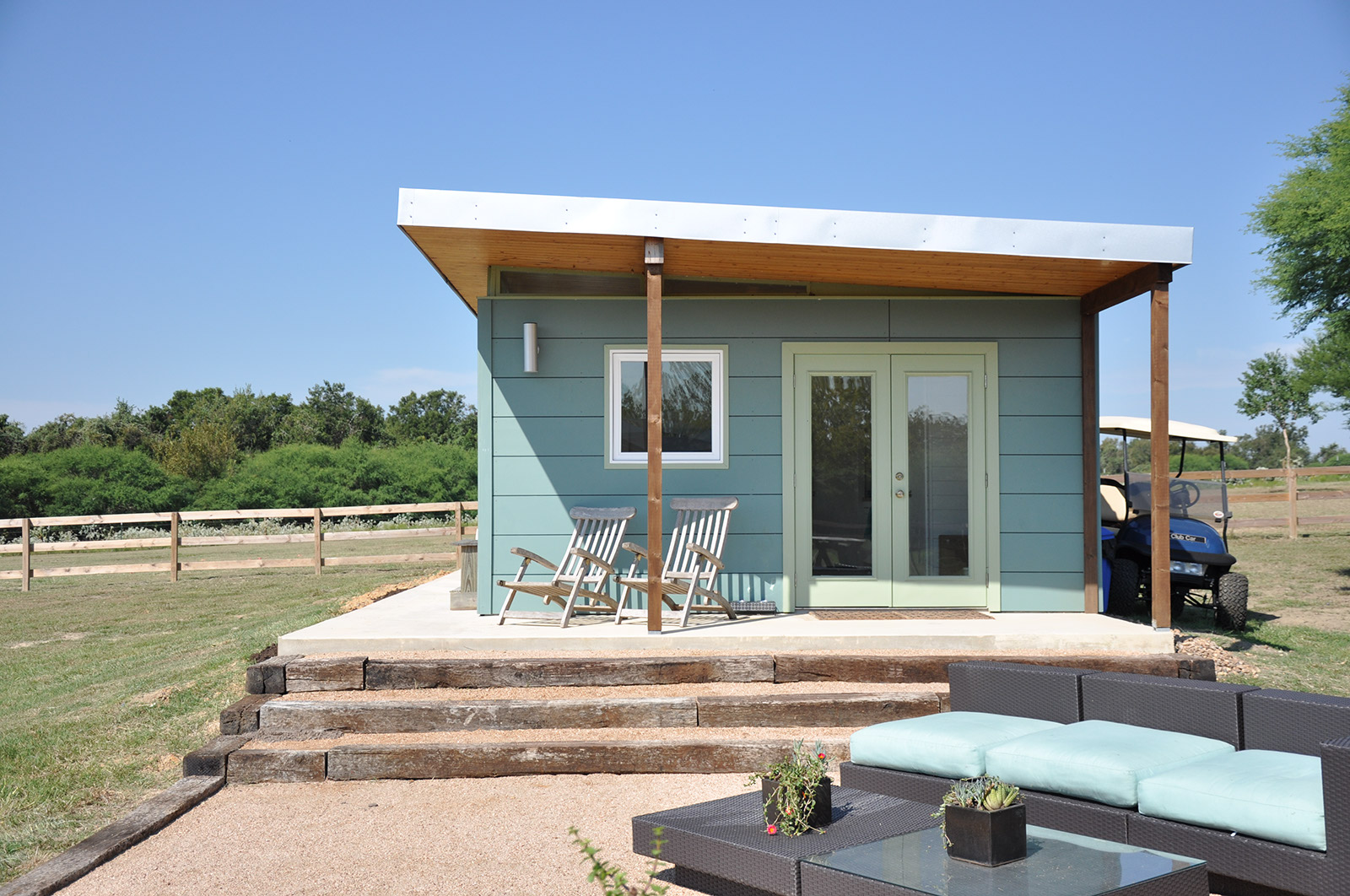 TINY HOUSE TOWN: Modern Cabin Compound