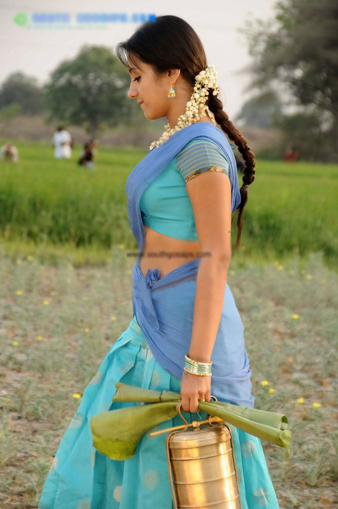 actresses navel show in sarees, lehengas, skirts and halfsarees