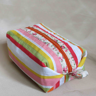 Mia's Creations: Pouches