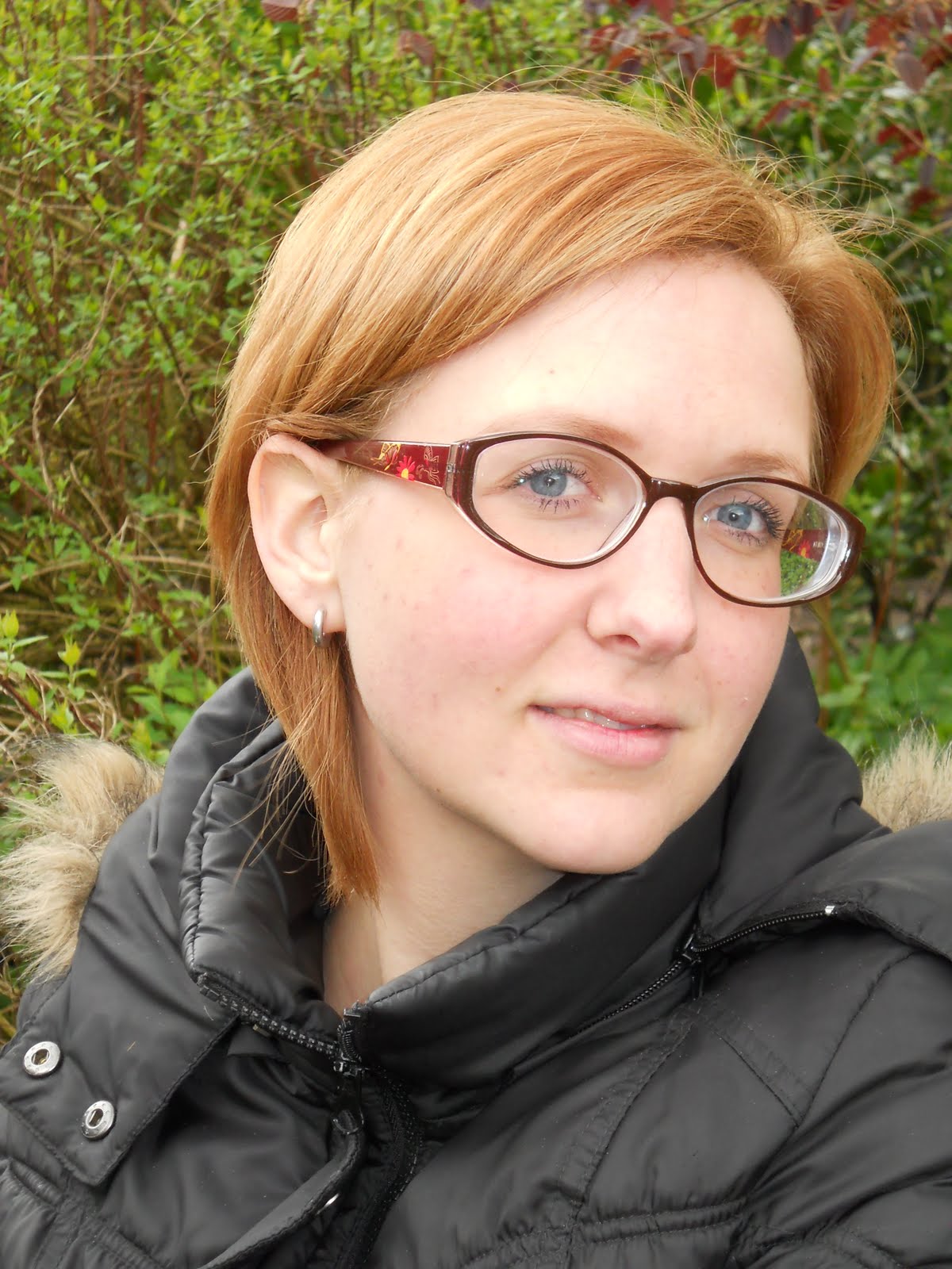 More ladies behind crystal veil: Jolien 255