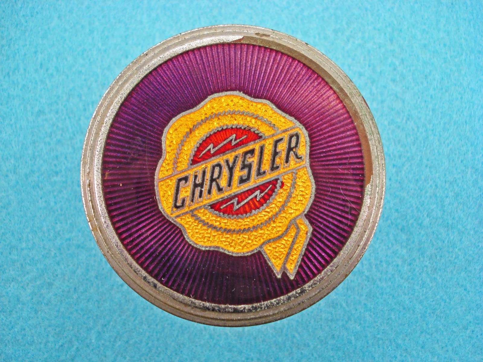 American Auto Emblems: CHRYSLER