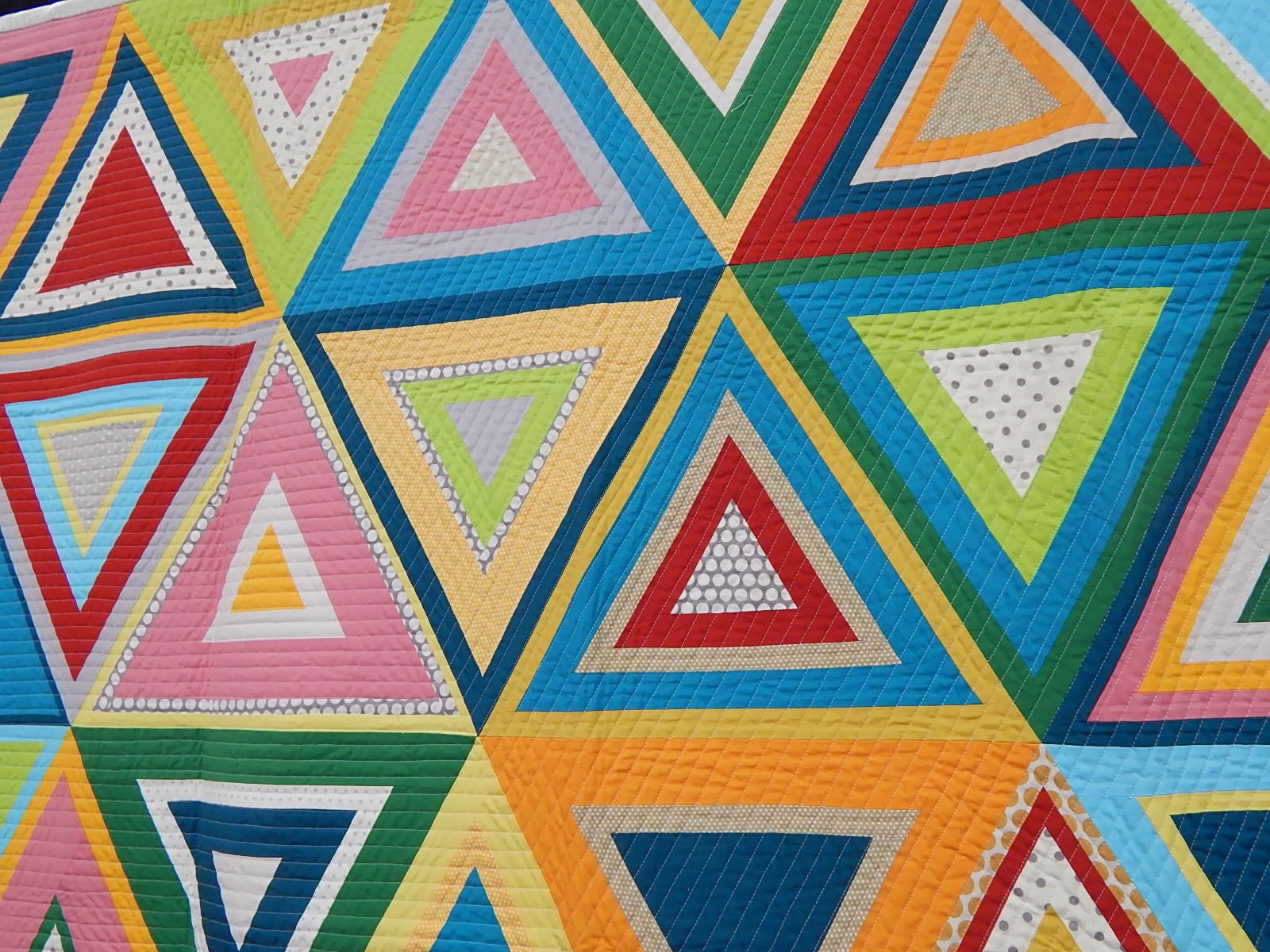 Quilting Blog - Cactus Needle Quilts, Fabric and More: Log Pyramids Quilt