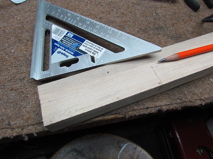 DIY Fret Tang Nipper Jig/Tool Crawls Backward (When Alarmed)