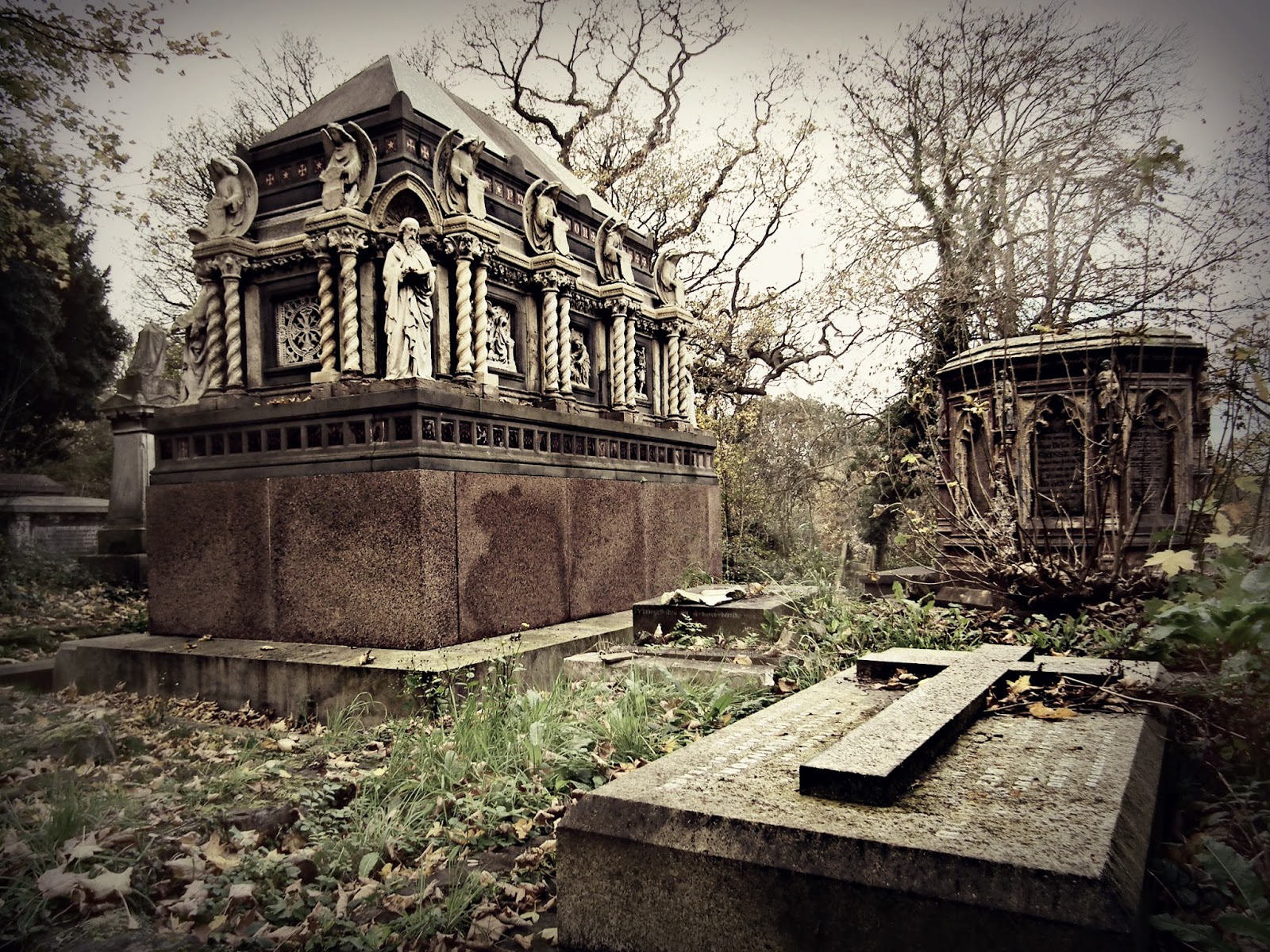 The London Dead: Making a Fortune in French Fancy Goods: Otto Adolph ...