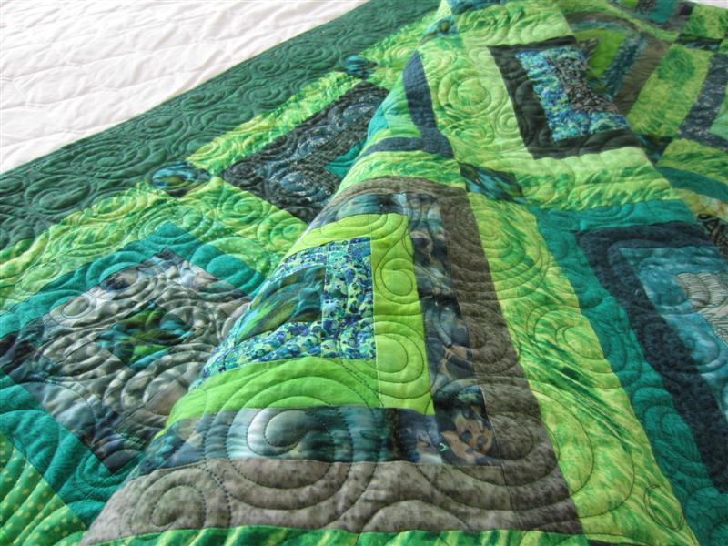 Crafty Sewing & Quilting: The Green Donation Quilt is Completed and ...