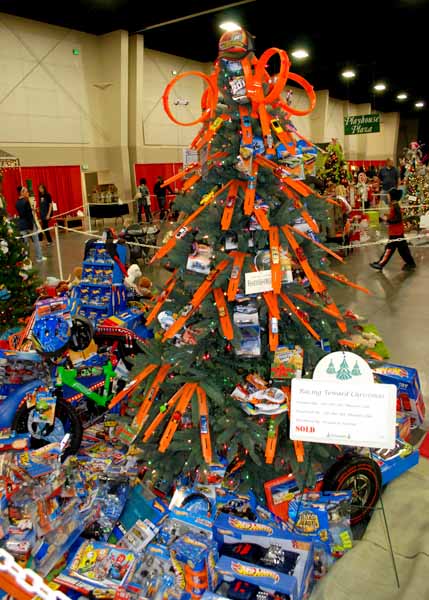 Artwife Needs a Life: Festival of Trees - 2012