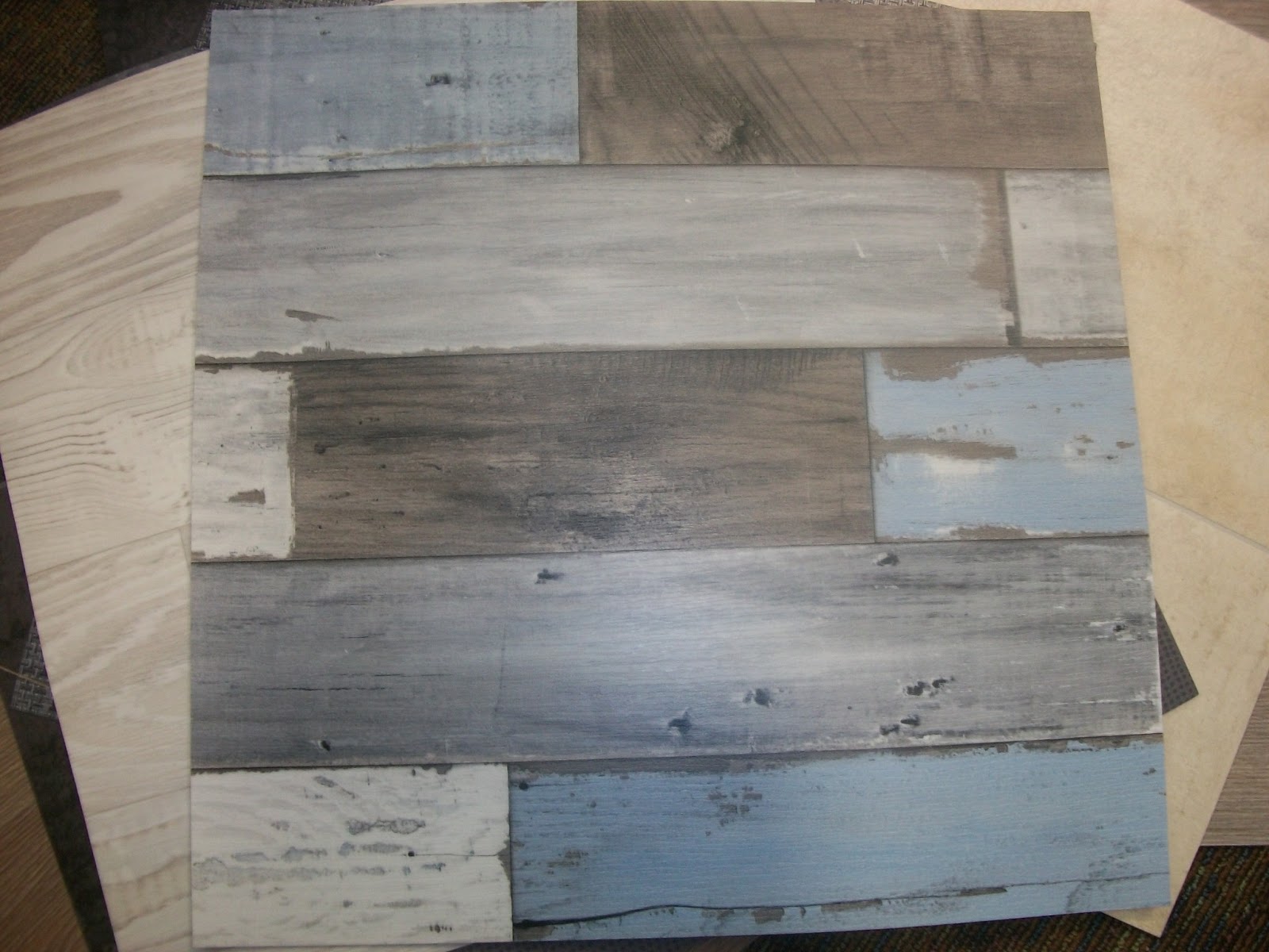 Junque 'N My Trunk: Shabby Chic Vinyl Floor