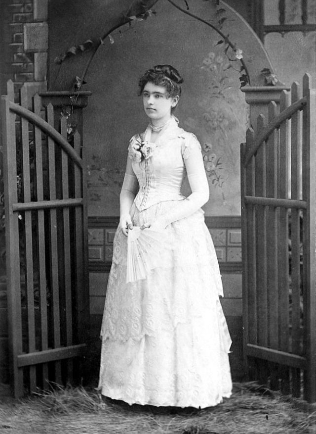 Stunning Photos of Stylish Girls That You Won't Believe They Came From ...