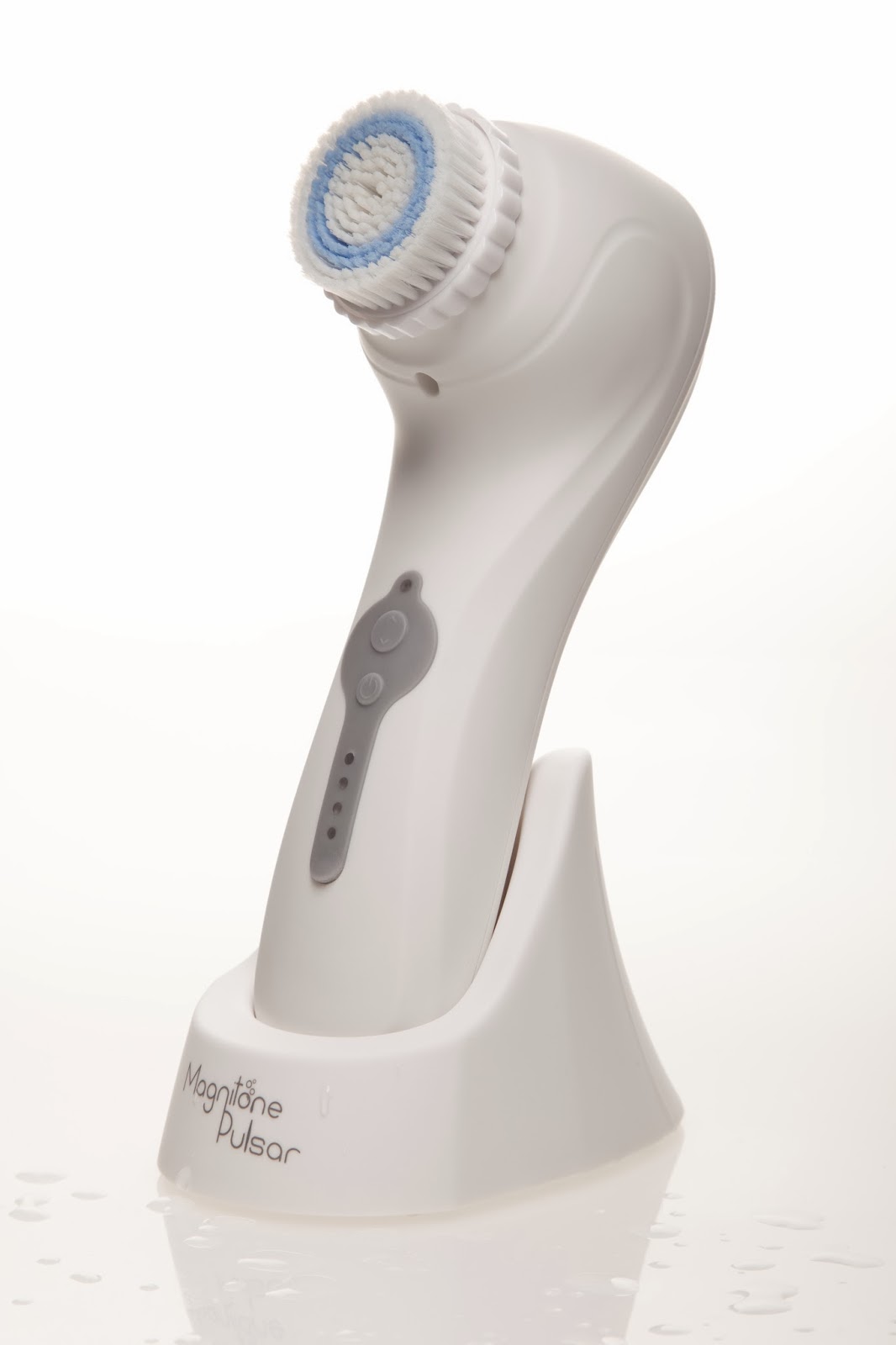 SassyLittleNails: Magnitone Pulsar review!