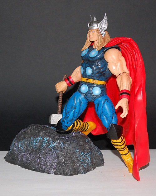 Come, See Toys: Disney Store Exclusive Marvel Select Classic Thor