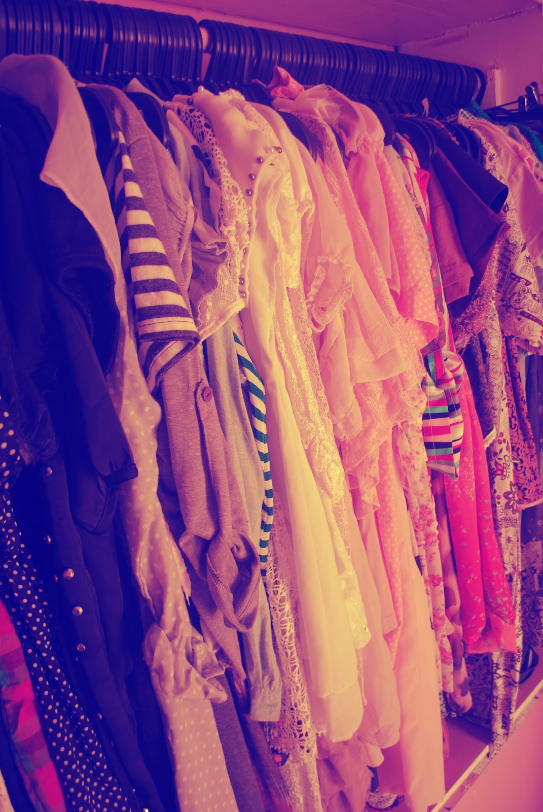 monelyn's passion for fashion: mini walk in closet: mOnica's Closet