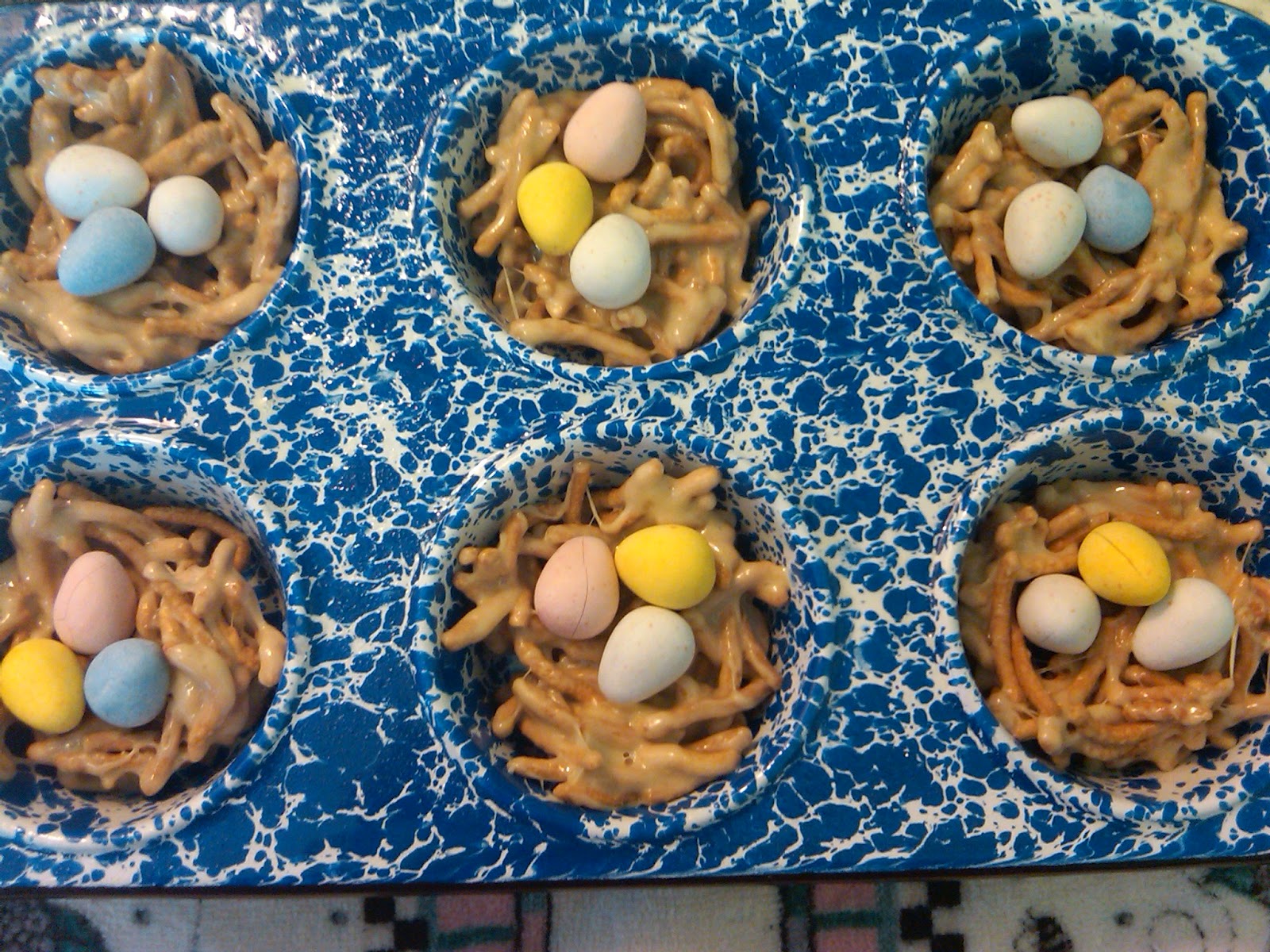 Michele's Woman Cave: Easter Egg Baskets