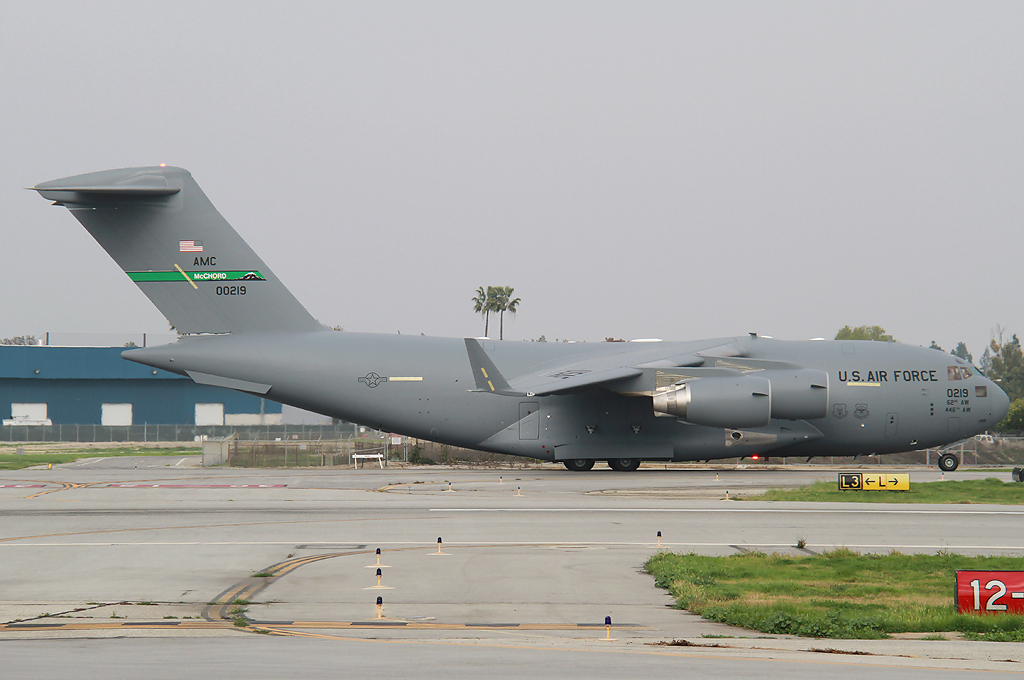 Aero Pacific Flightlines: New C-17A destined for McChord AFB takes to ...
