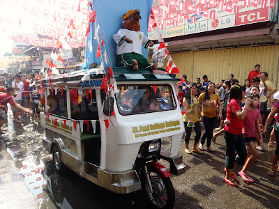 Pinoy Festivals: "Parada ng Lechon" in Balayan Batangas | Blogs, Travel ...