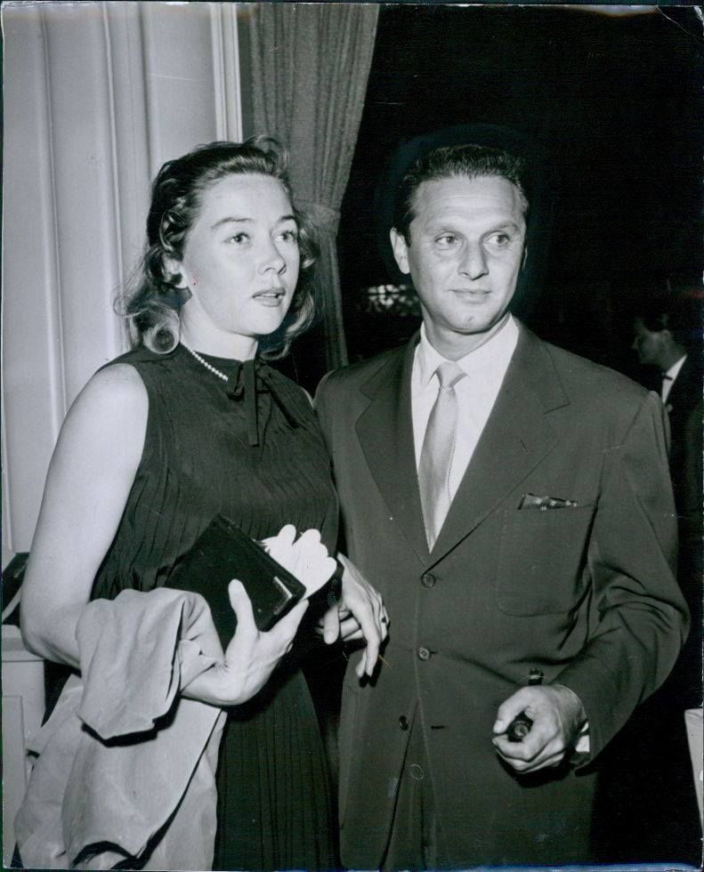 Film Noir Photos: Out on the Town: Gloria Grahame