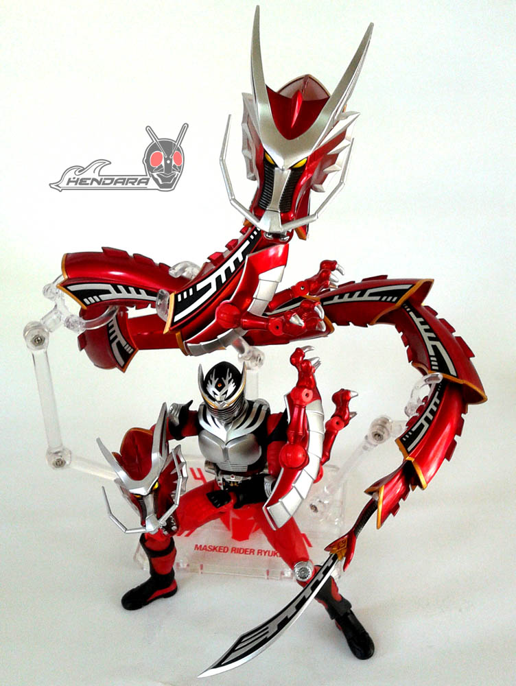 Hendara Si Jenius: SHFiguarts Kamen Rider Ryuki & Dragreder