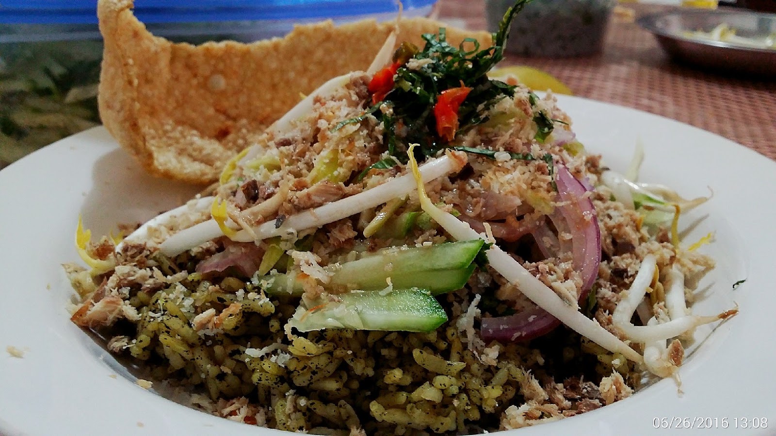 Foodie Camera: Nasi Kerabu Kelantan (Khao Jam)