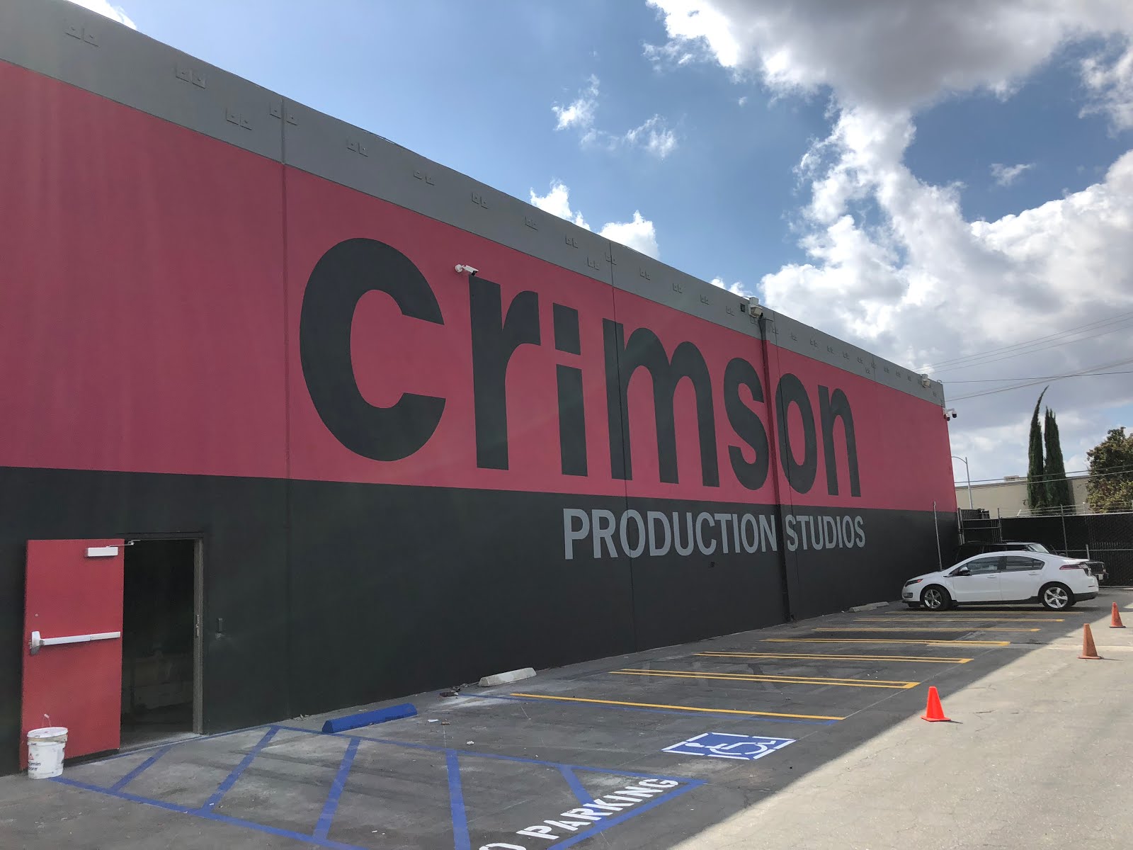 New Kid In Town: Crimson Studios - #IHeartHollywood