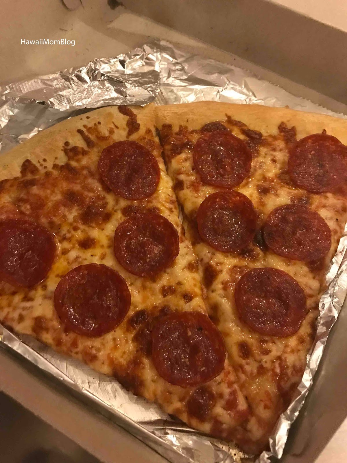 Hawaii Mom Blog: Visit New York: 99 Cent Fresh Pizza