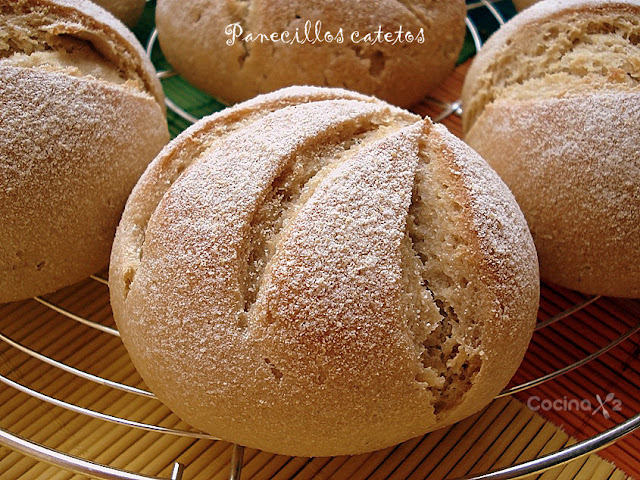 Cocinax2. Las recetas de Laurita.: Panecillos catetos y pan cateto en ...