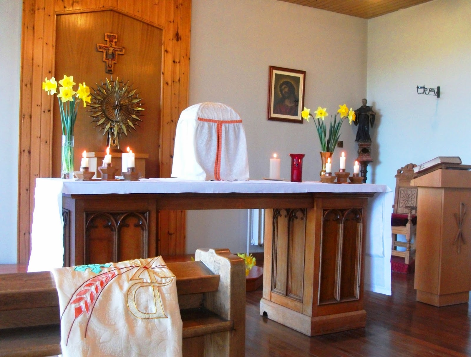 Dom Donald's Blog: Holy Thursday 4. The Altar of Repose