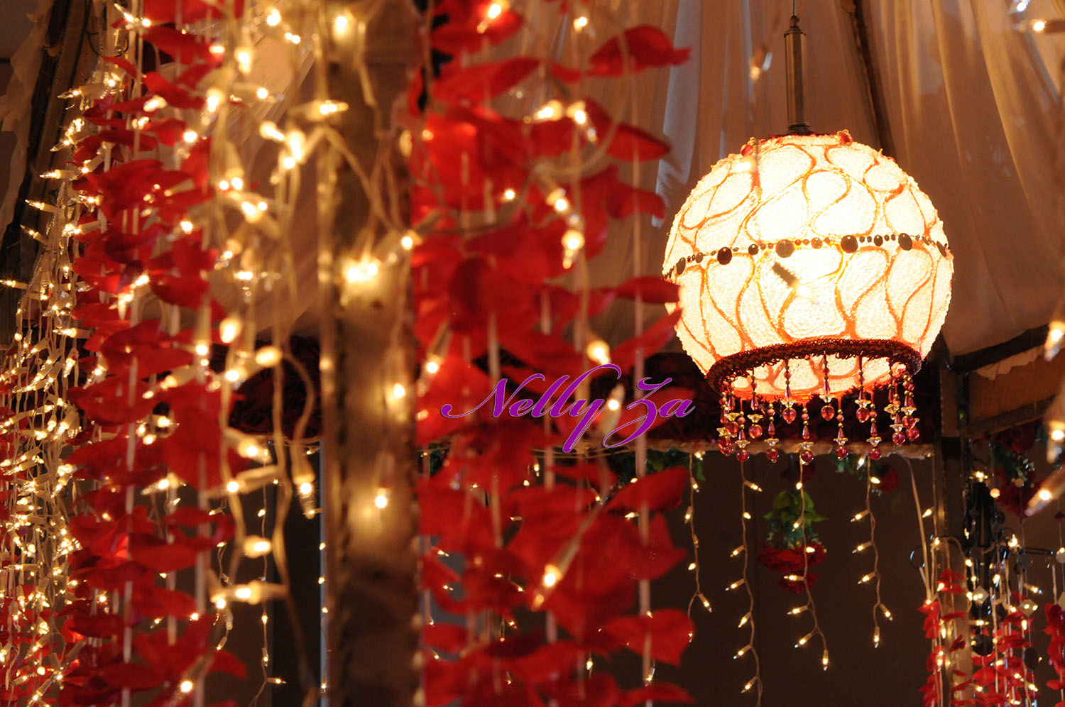 Butik Pengantin Nelly Za: Pelamin Terkini!! Tema Bollywood..