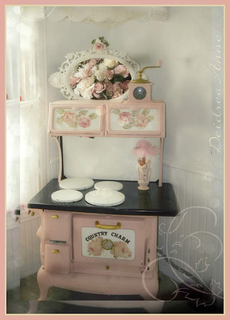 Suzy Homefaker: Pink Cottage Kitchen