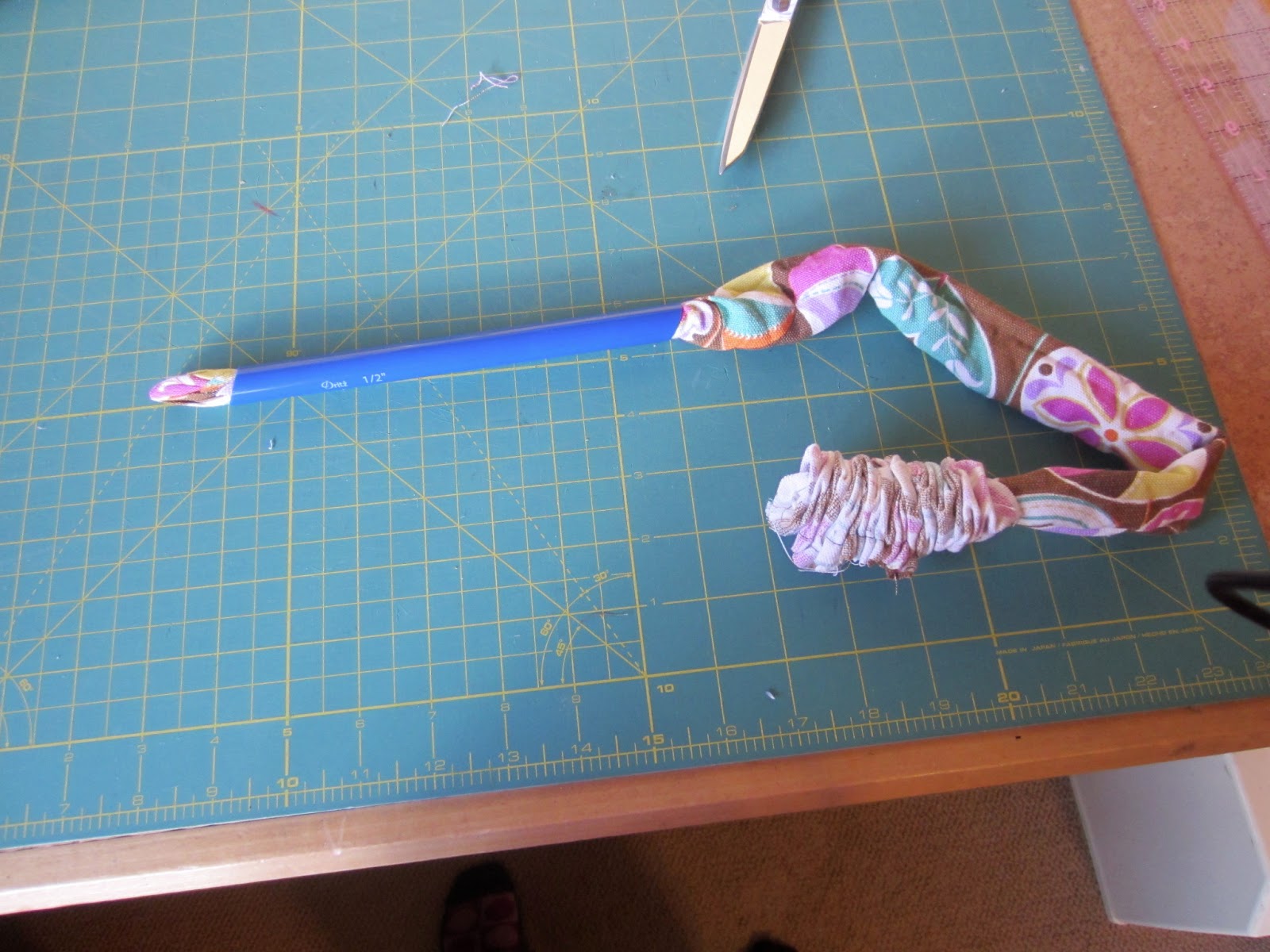 handmade dress haven: The Perfect cloth shopping bag - a tutorial