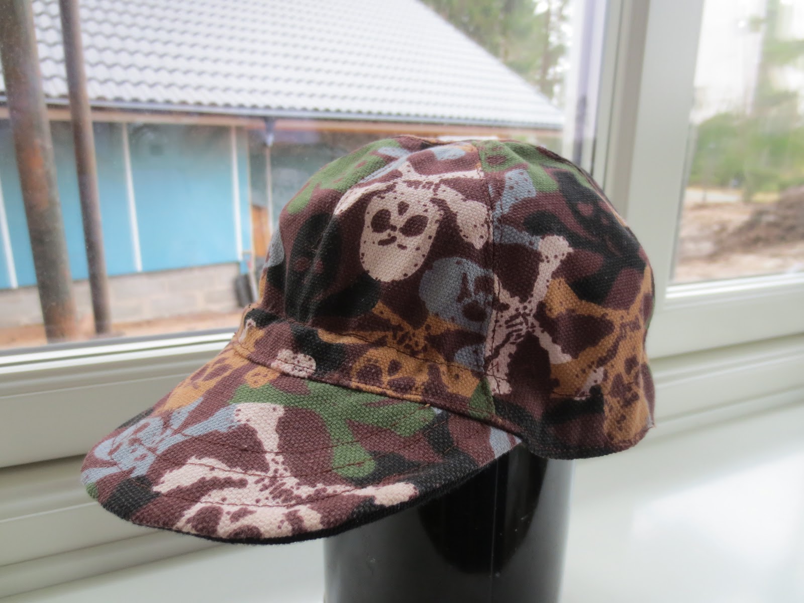 Lilla Mamsi´s blogg: Barn kepsar och solhatt collection 2013