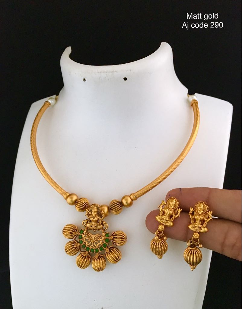 Exclusive 1 gram short Neck Sets