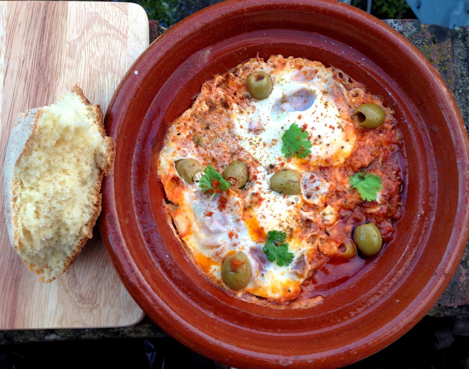 Chekchouka recipe or “El bid we maticha” with Moroccan meatballs ...