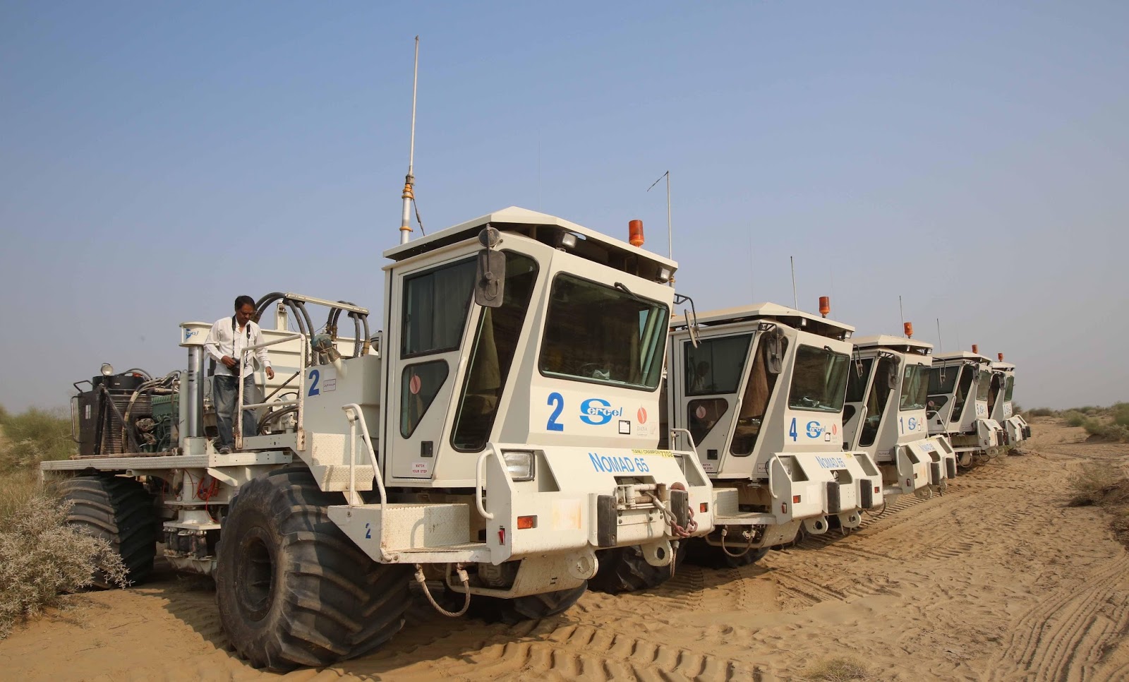 WORKERS SEISMIC SURVEY: TYPE EQUIPMENT OF DRILLING SEISMIC