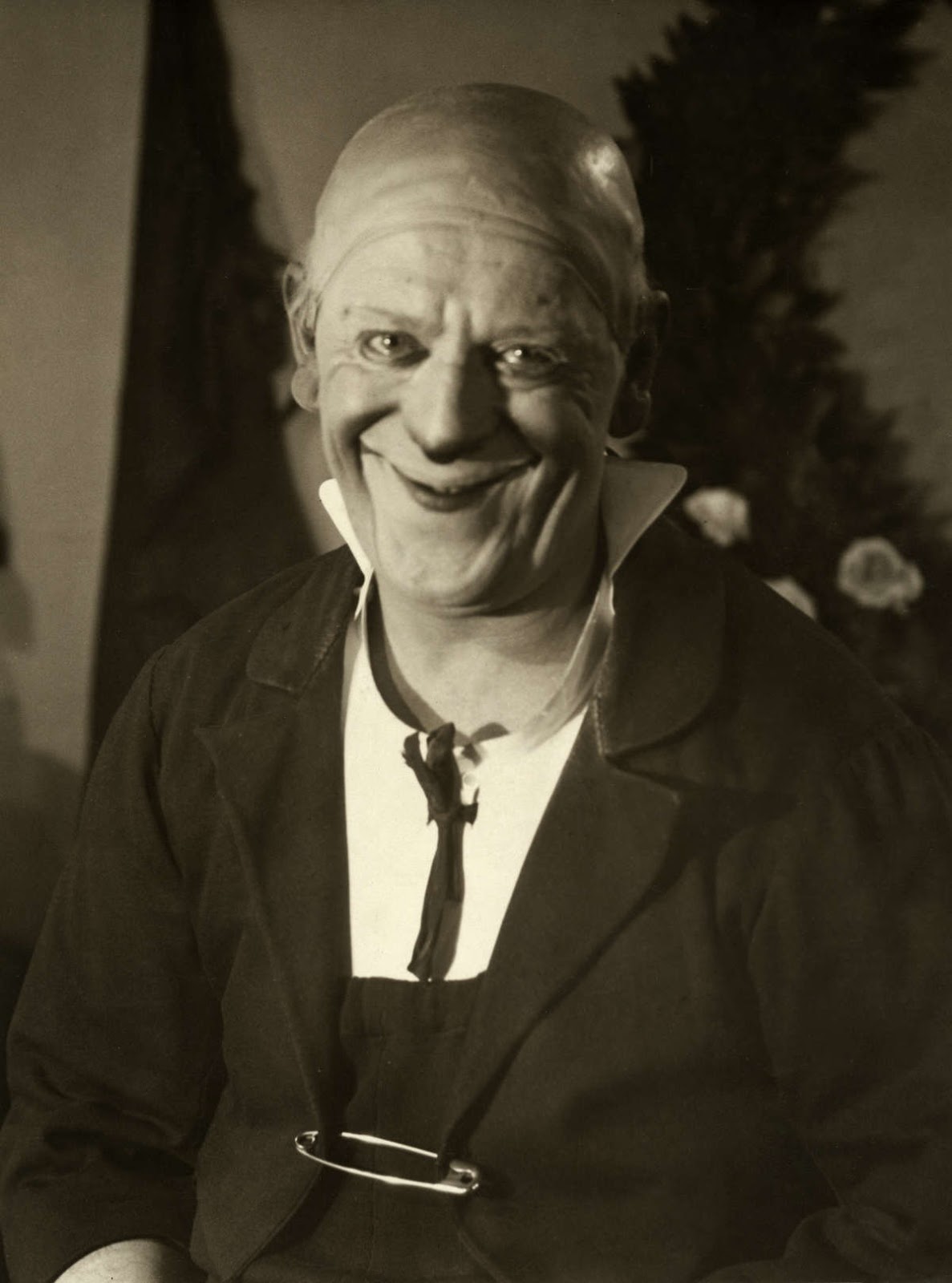 The Treasure Chest: Grock