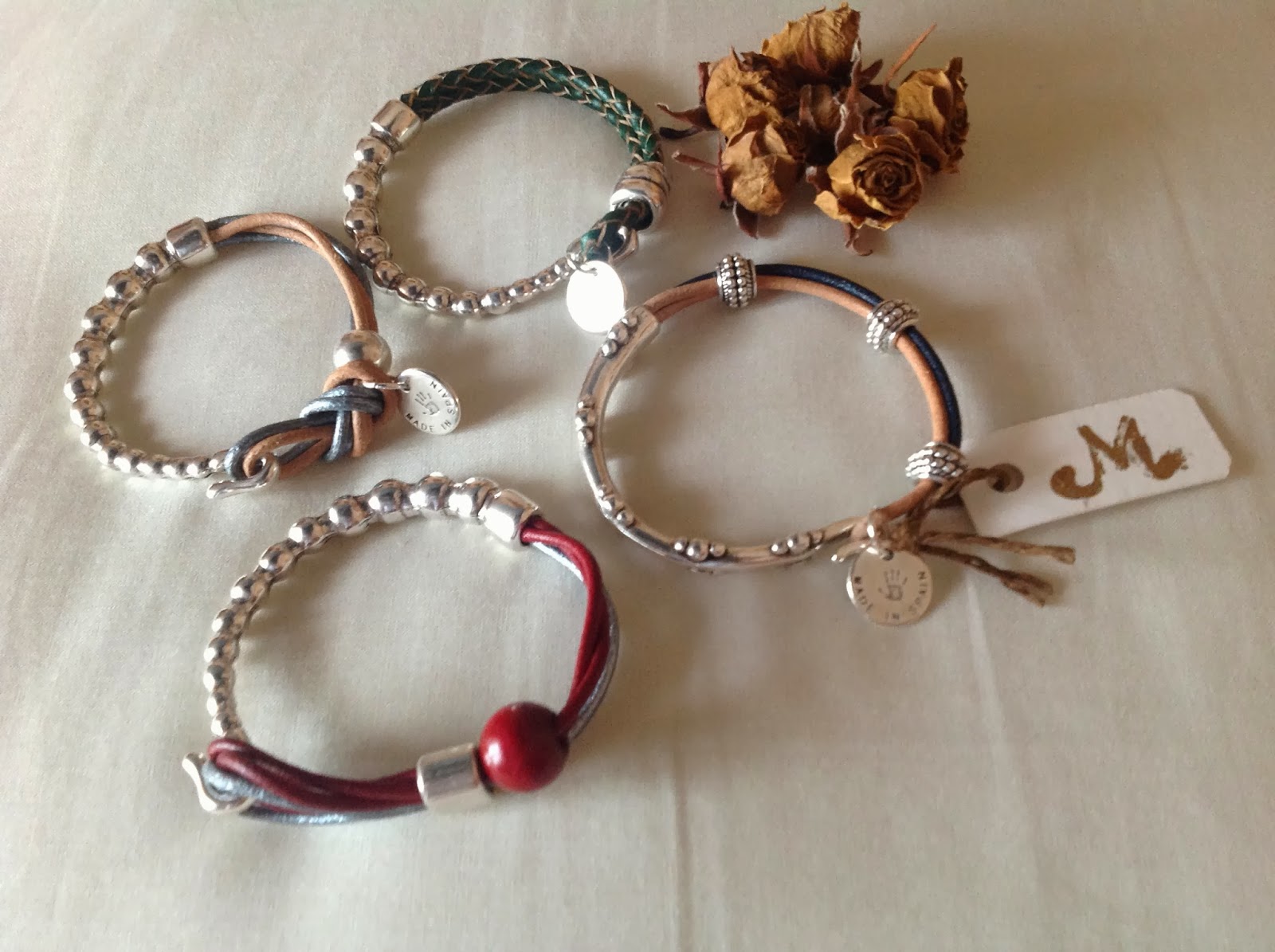 Eloísa va a París Diseña M : Pulsera rígidas plateadas