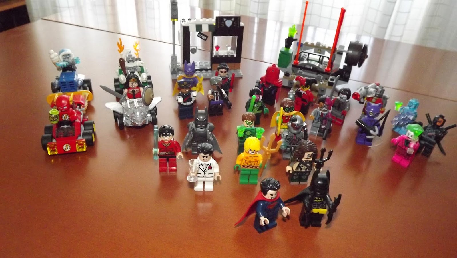 VENDELO AMAZING: Coleccion personalizada de figuras Lego