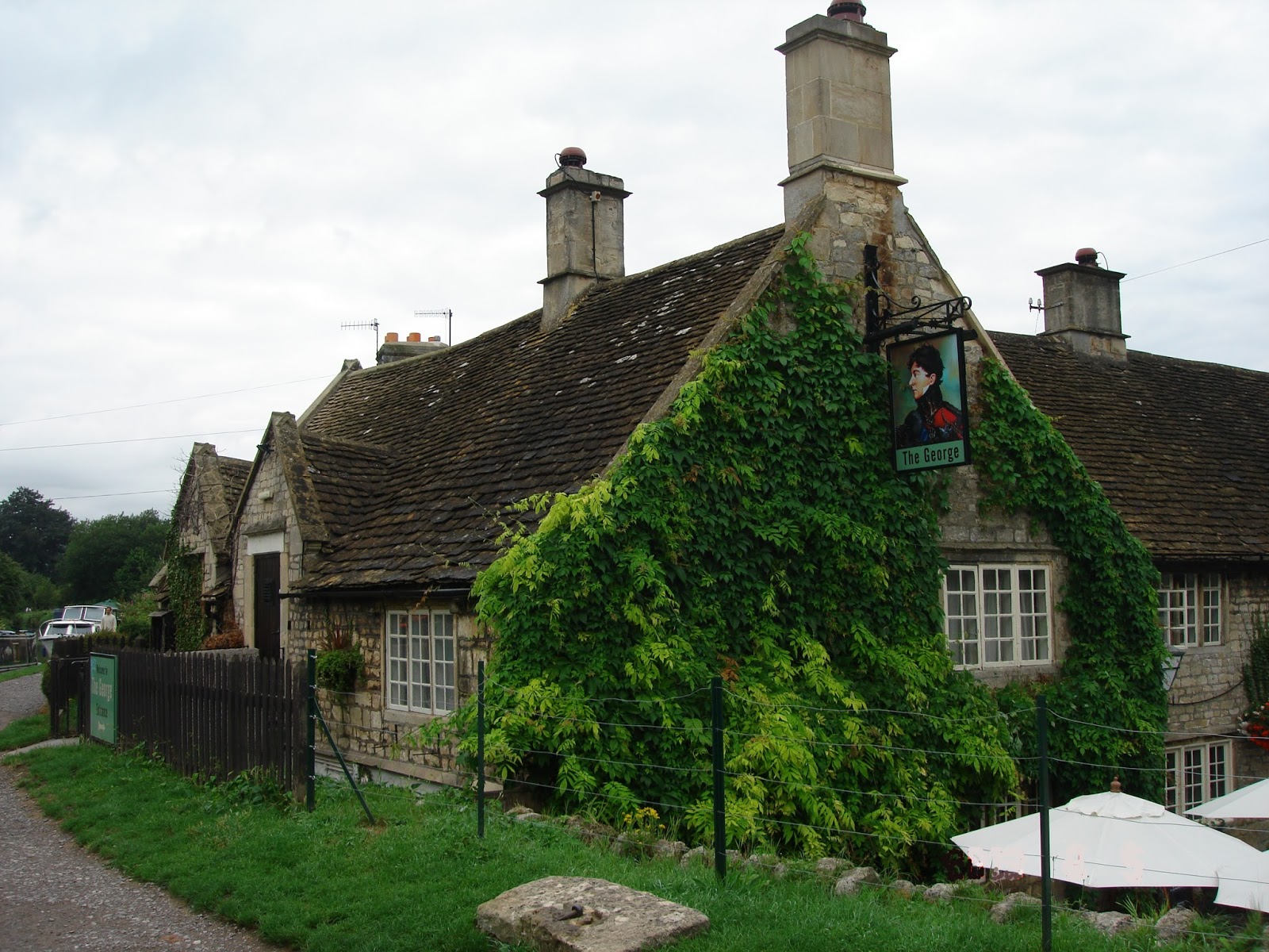 George Inn in Bathampton Somerset - Britain All Over Travel Guide