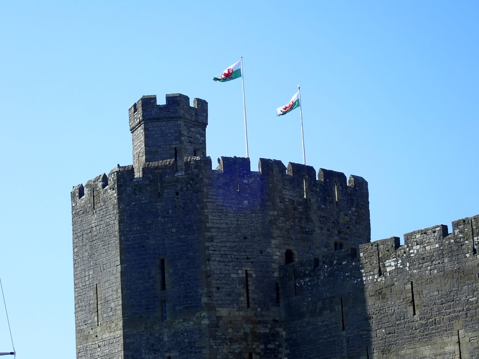 Walled cities, castles, mountains and seashore