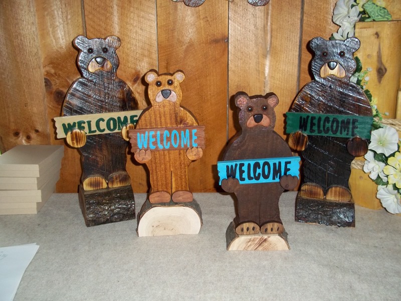 Back yard wood designs: Welcome Bears for Rustic Decor!