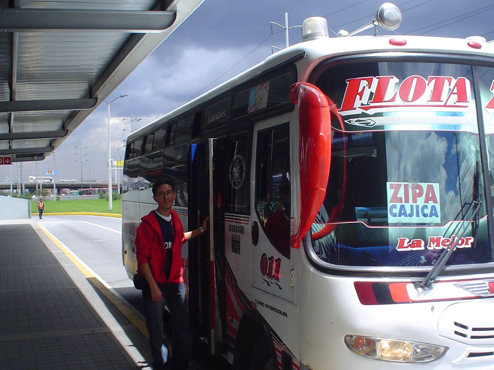 Rolotech: Crónicas de Viaje - En buseta de Montserrat a Zipa