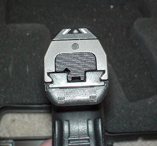 Steyr M-a1 pistol ~ asian defence