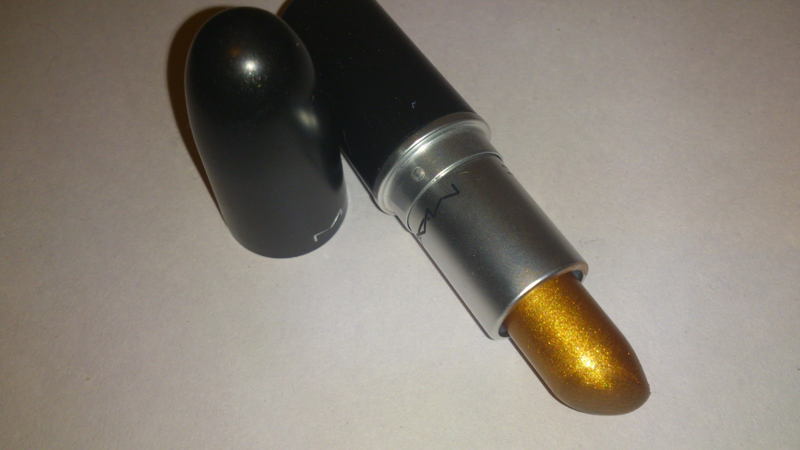 MAC Lipstick Review - Bronze Shimmer - Glasgow Beauty Blogger
