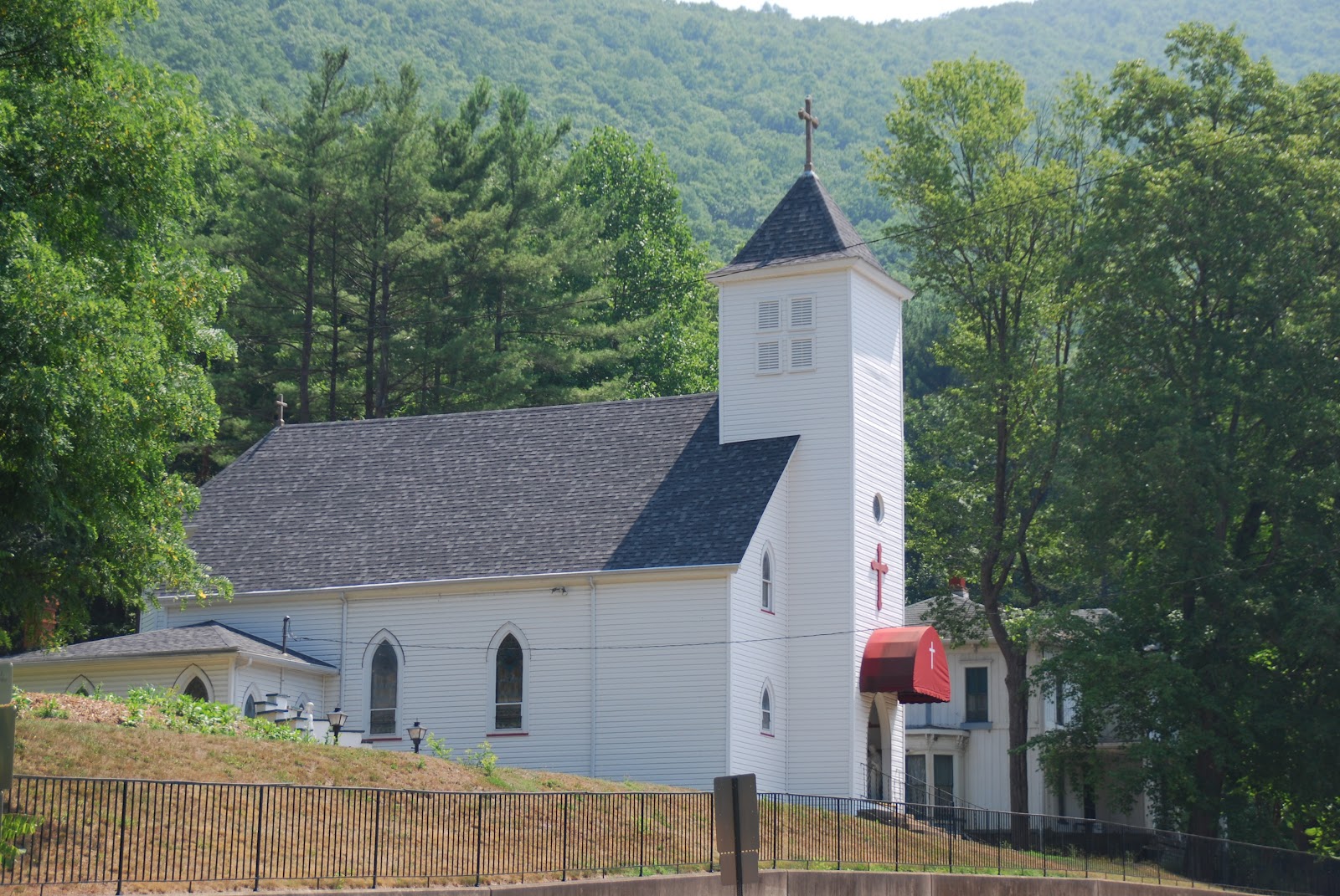 Amish Crossings with Karen Anna Vogel: Ex-Amish speaking out on Amish ...