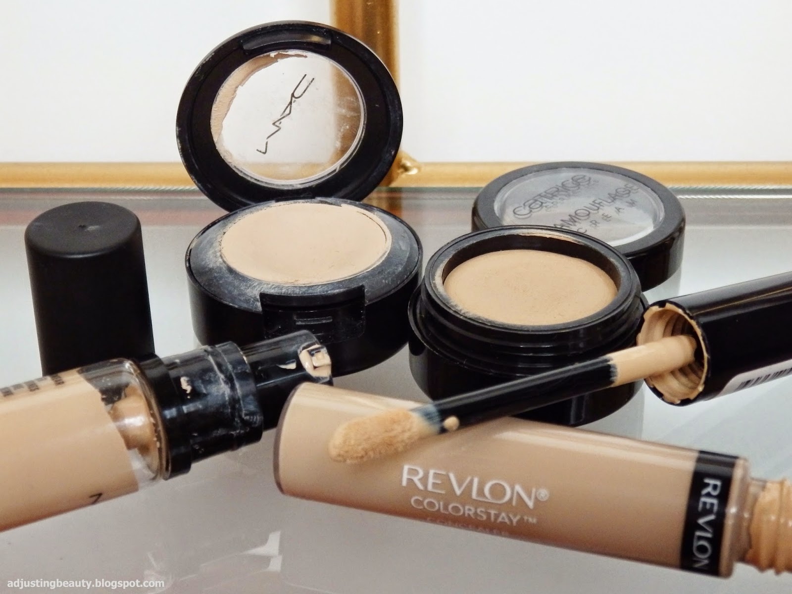 How to: Basic natural makeup (tutorial) - Adjusting Beauty