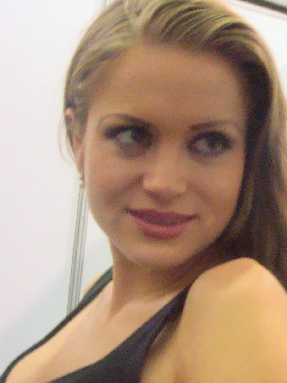 somoselespectador: LIZ RICO FRENTE AL ESPEJO