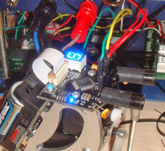 BIG BRAIN TECHNOLOGIES: Penguin with 12 Brains - BASIC Stamp Supercomputer