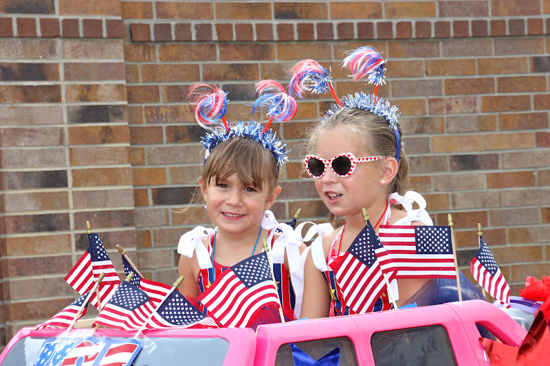Two Precious Girls: Parade Float