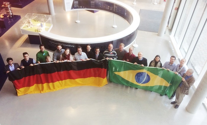 AEB Discute o Programa Espacial Brasileiro Com Agência Alemã