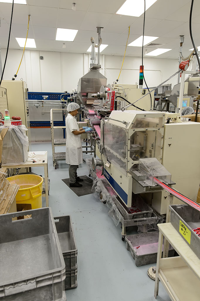 Bubba's Garage: What's at the PEZ Vistor Center and Factory?